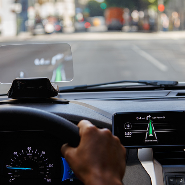 Hudway cast portable heads-up display with wireless screen mirroring